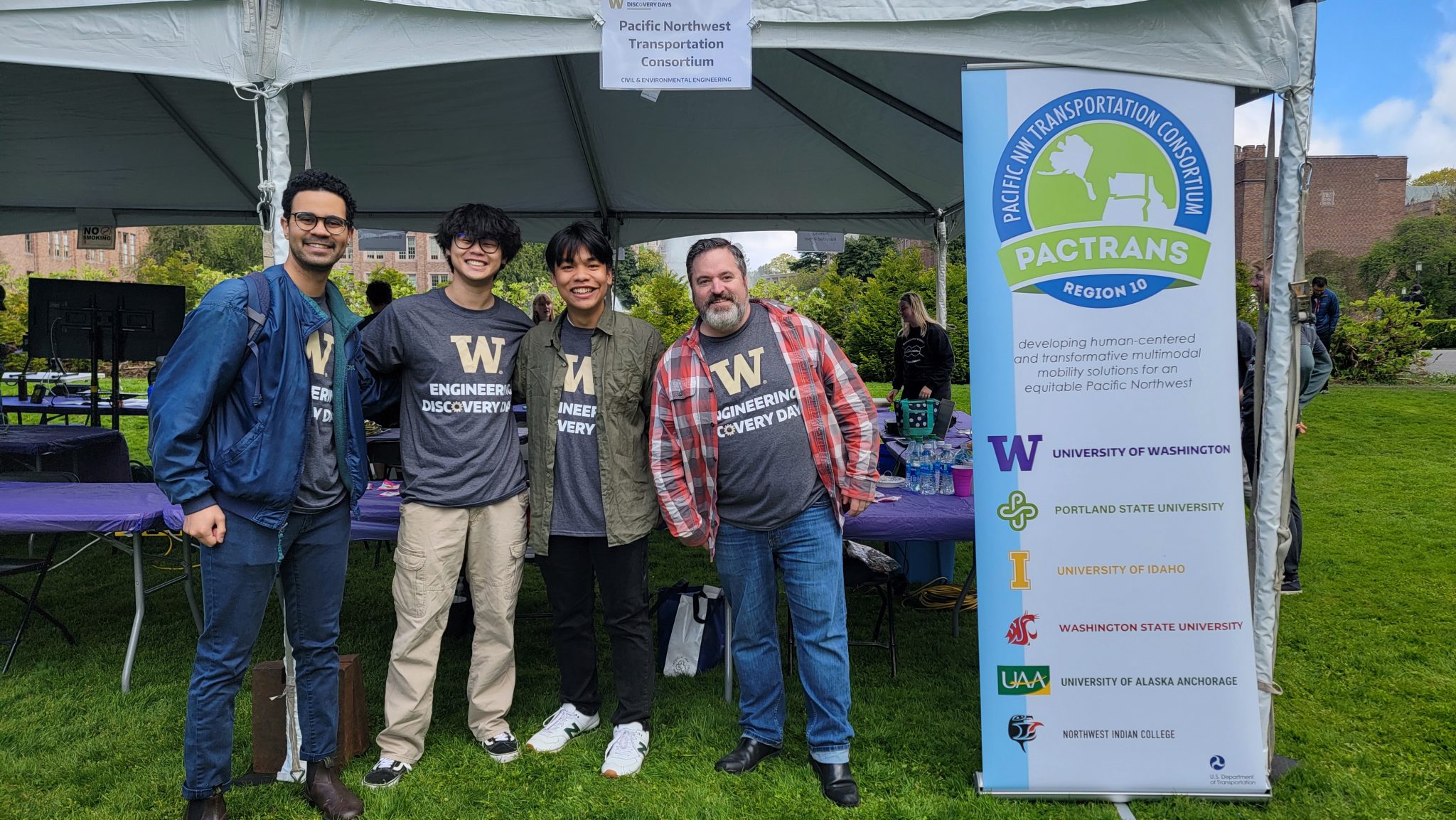 PacTrans | Showcasing WDI Student Programs at Engineering Discovery Days